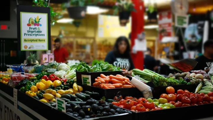 5 Reasons To Eat Local Produce - Flint Farmers' Market